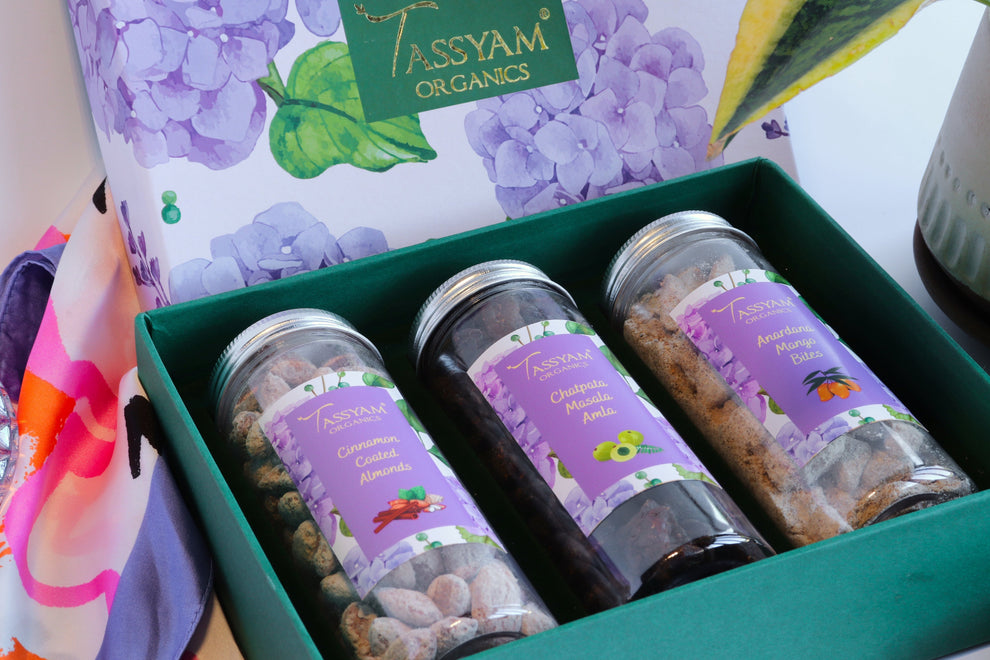 Periwinkle Gift Set of Rich Dehydrated Fruits – Tassyam Organics